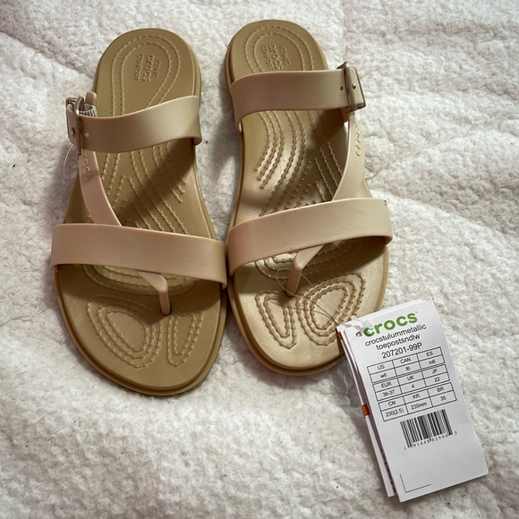CROCS | Shoes | Crocs Tulum Metallic Size W6 | Poshmark